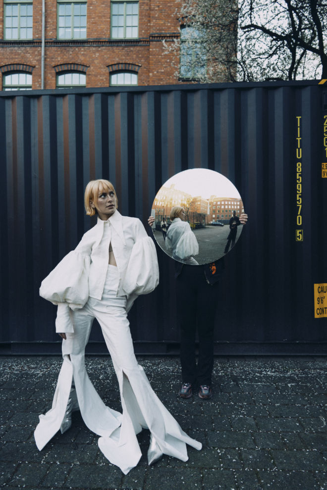 Landstreicher Booking - Alli Neumann