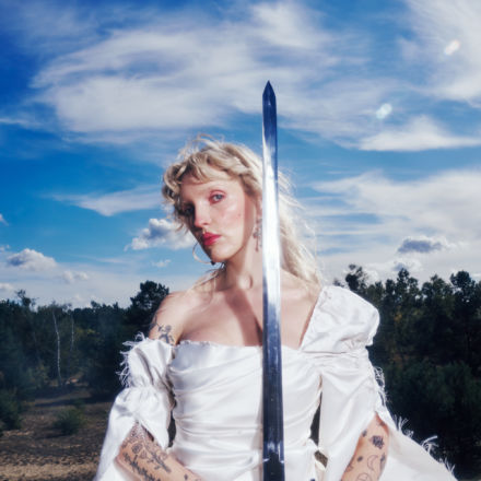 Landstreicher Booking - Alli Neumann